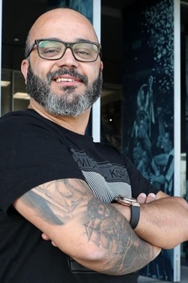 Fernando Rocha 'aplaudido' após escrever texto sobre humildade! - Mega Hits