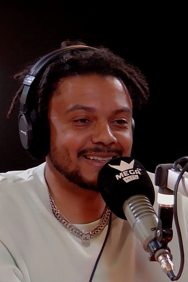 Jimmy P fala com a Mega Hits sobre novo álbum! - Mega Hits